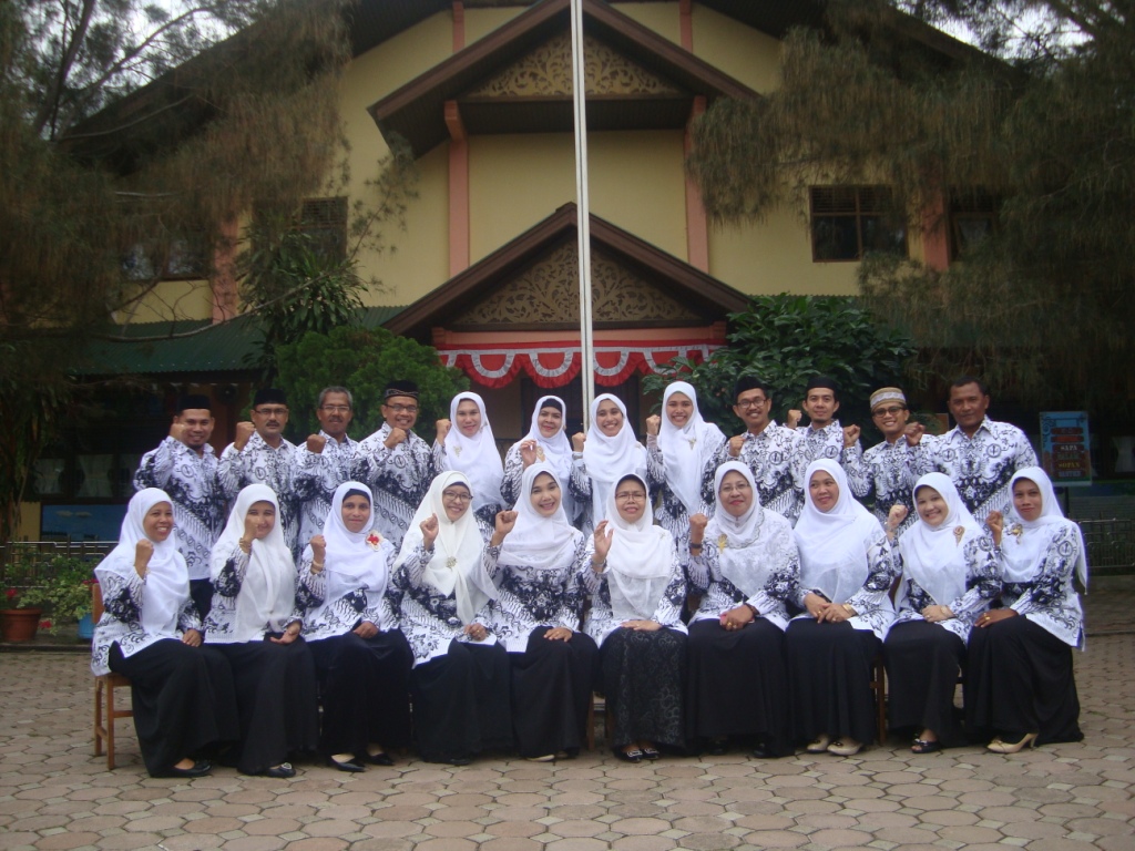 SD NEGERI 67 PERCONTOHAN BANDA ACEH - annibuku.com