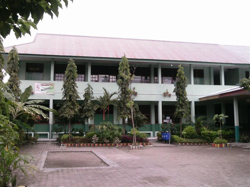 SMP NEGERI 11 PADANG - annibuku.com