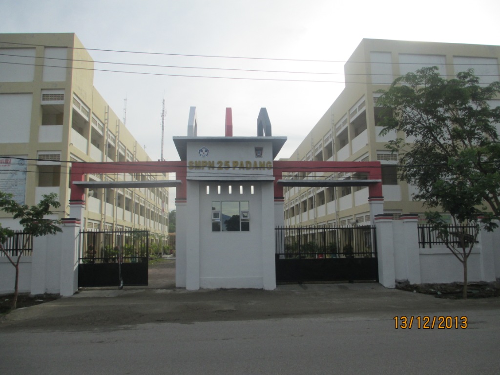 SMP NEGERI 25 PADANG - annibuku.com