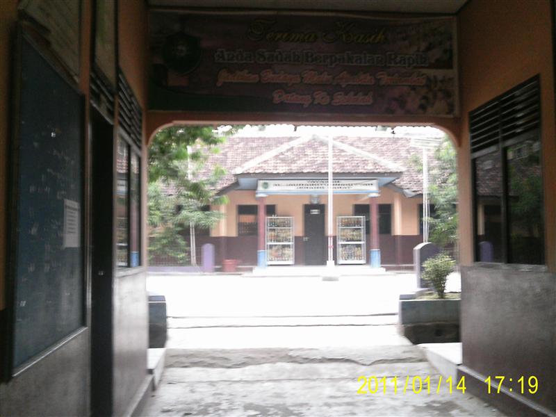SMP NEGERI 20 KERINCI - annibuku.com