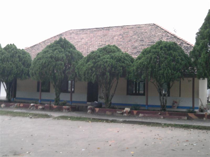 SMP NEGERI 1 TANJUNGRAJA - annibuku.com