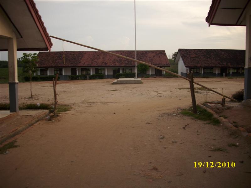 SMAN 1 PAKUAN RATU - annibuku.com