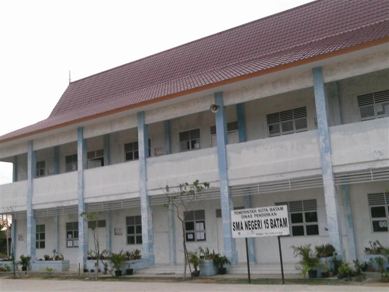 SMP NEGERI 15 BATAM - annibuku.com