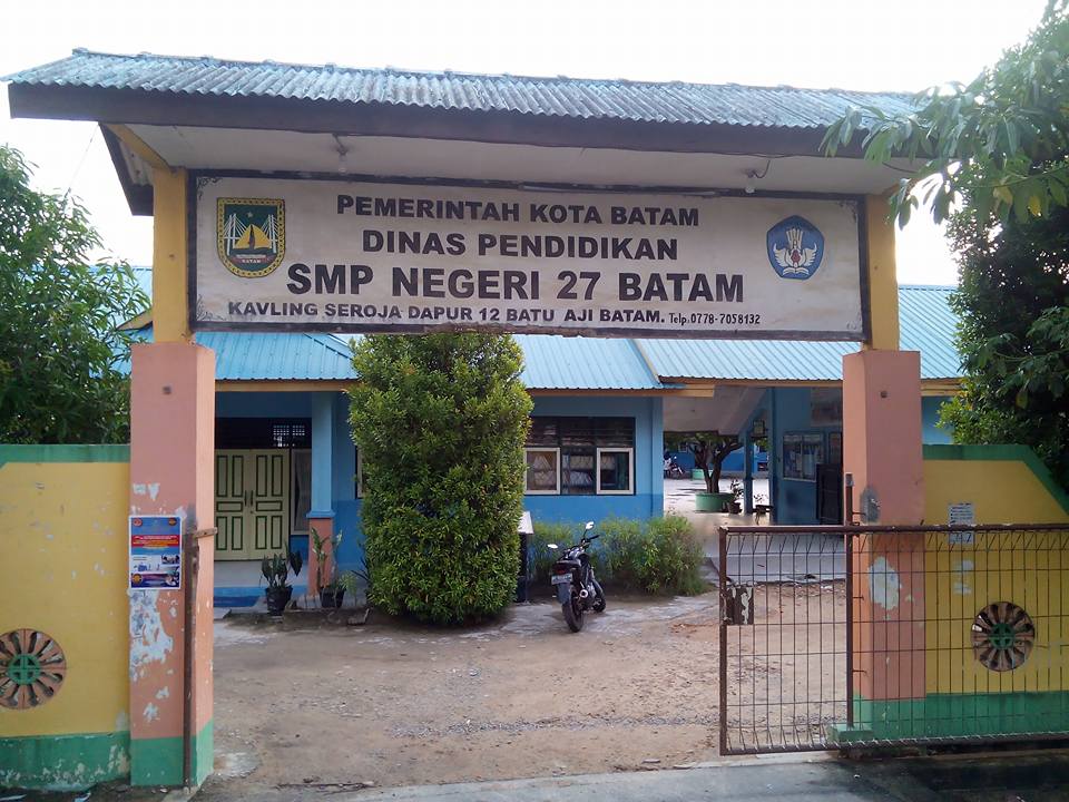 SMP NEGERI 27 BATAM - annibuku.com