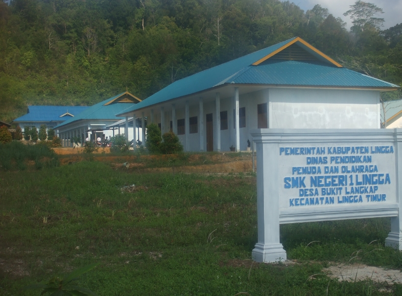 SMK NEGERI 1 LINGGA - annibuku.com
