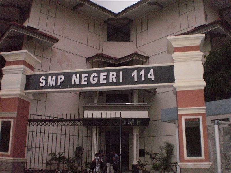 SMP Negeri 114 - annibuku.com