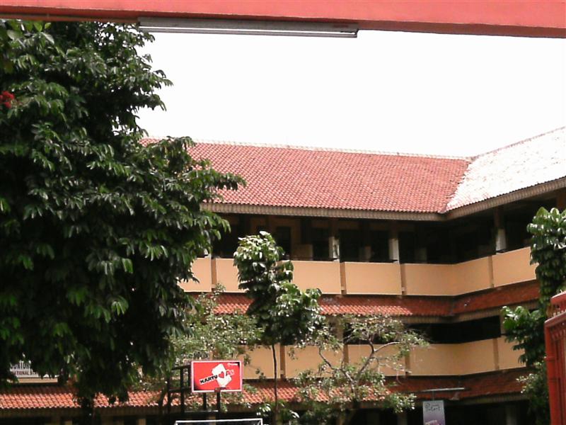 SMP NEGERI 68 JAKARTA - annibuku.com
