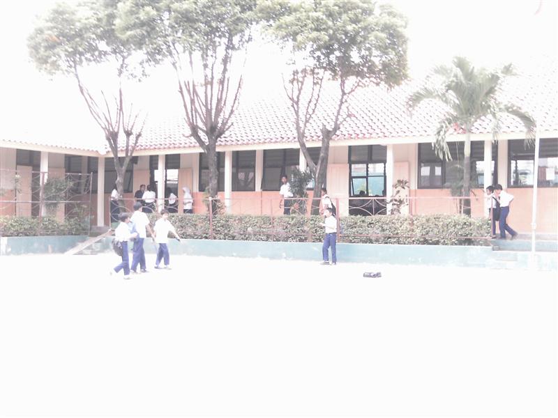 SMP Negeri 185 - annibuku.com