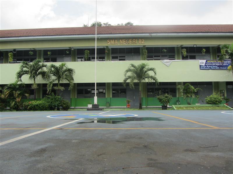 SMAN 82 JAKARTA - annibuku.com