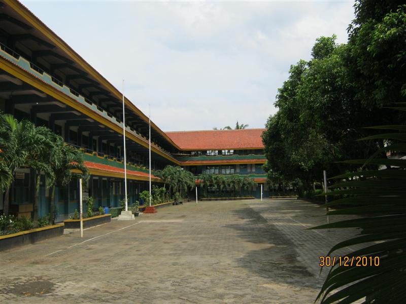SMP NEGERI 157 JAKARTA - annibuku.com