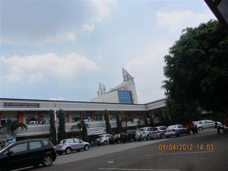 SMP Negeri 255 - annibuku.com