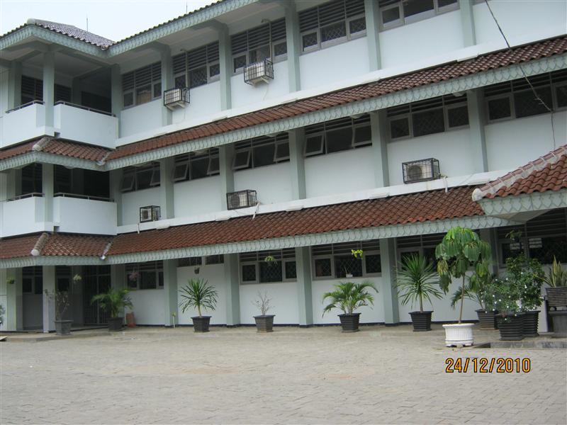 SMP Negeri 193 - annibuku.com