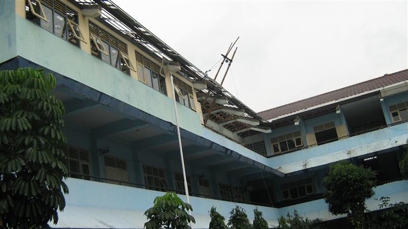 SMP NEGERI 222 JAKARTA - annibuku.com