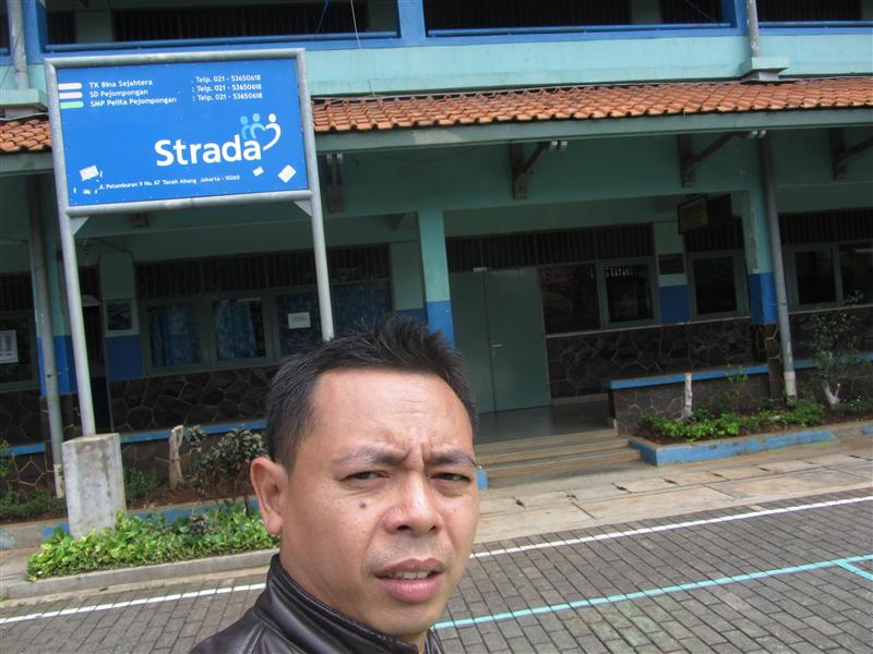 SMP STRADA PELITA PEJOMPONGAN - annibuku.com