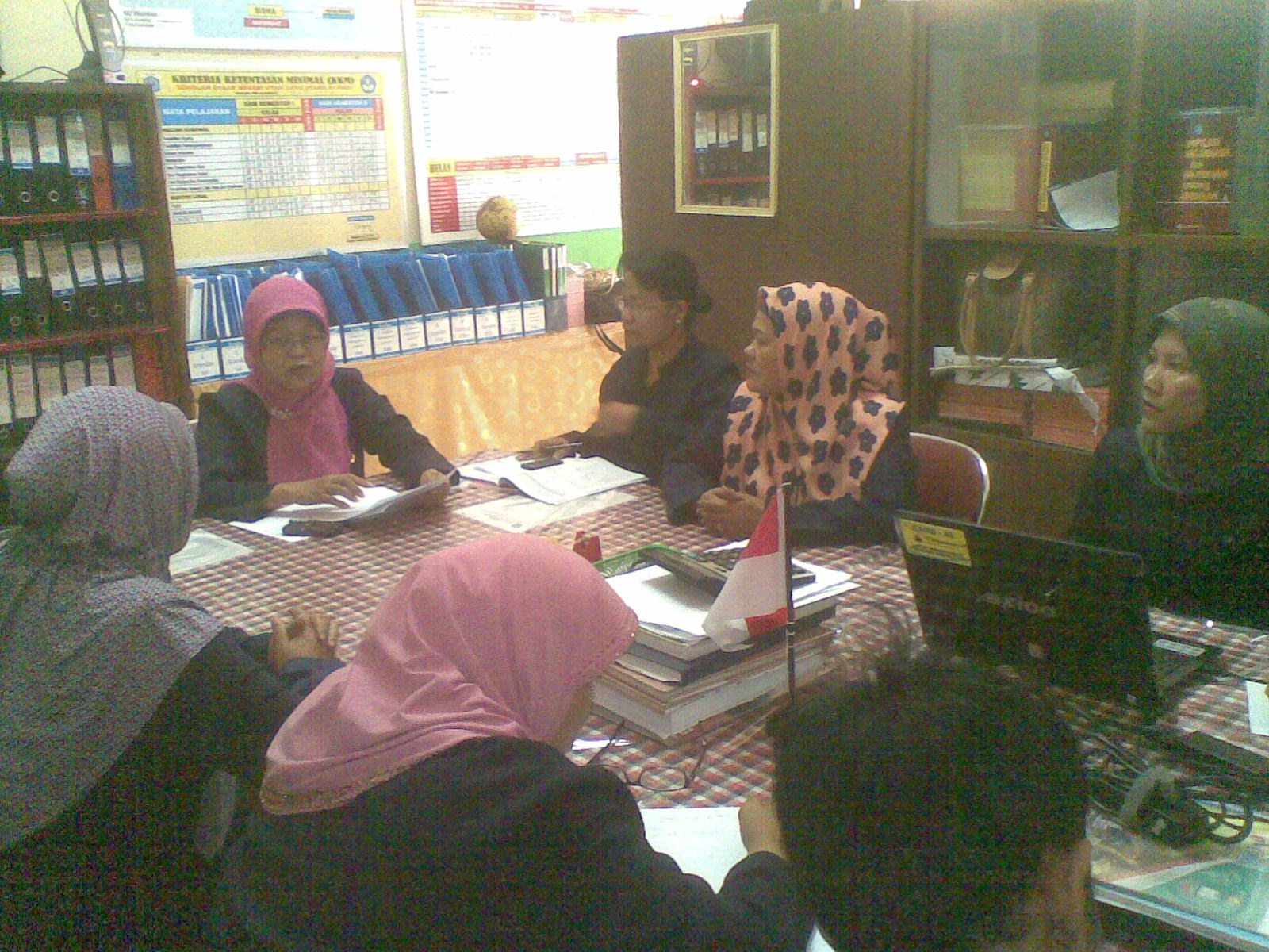 SDN Utan Kayu Utara 01 - annibuku.com