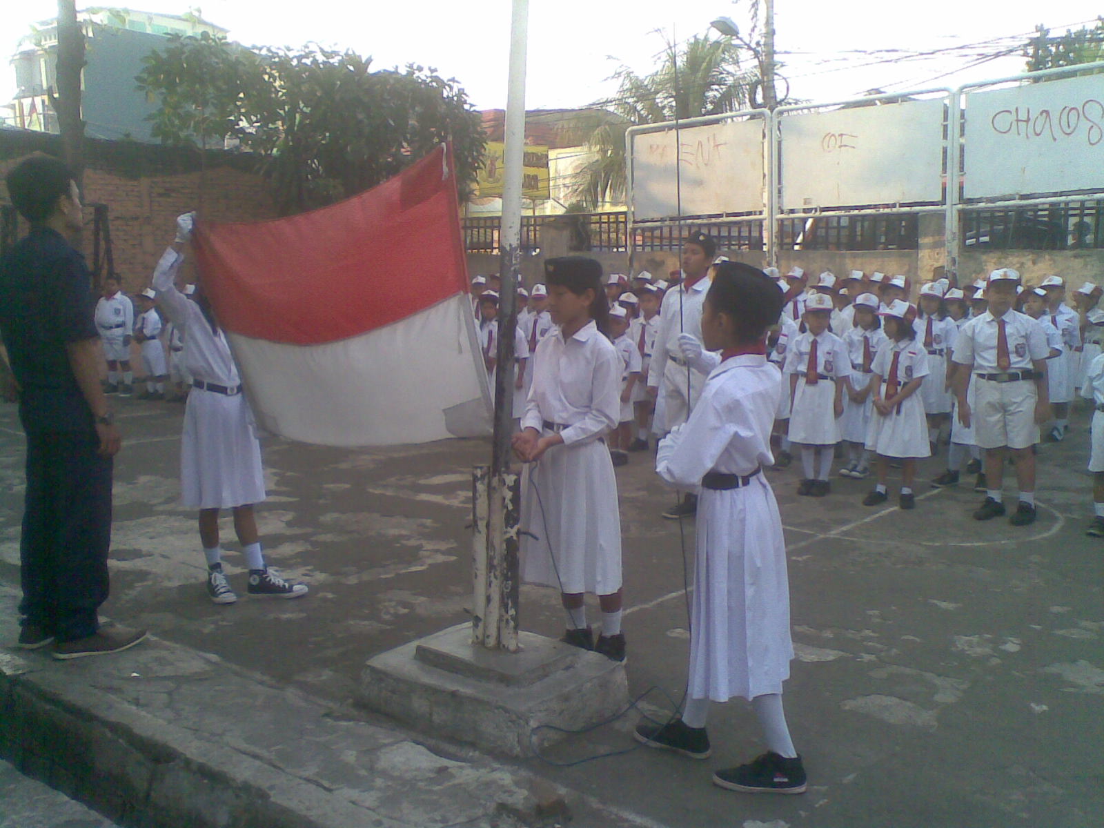 SDN Utan Kayu Utara 01 - annibuku.com