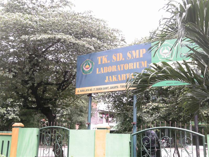 SD LABORATORIUM JAKARTA - annibuku.com
