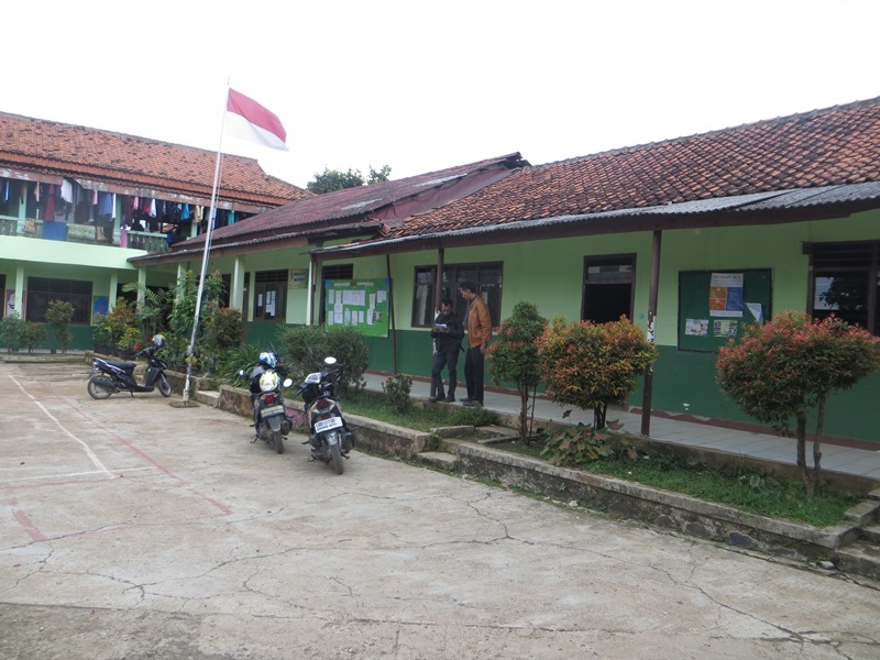 SMP ISLAM AL HUDA - annibuku.com