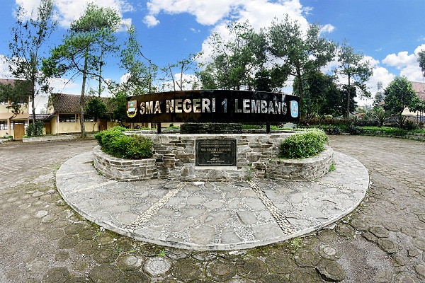 SMA NEGERI 1 LEMBANG - annibuku.com