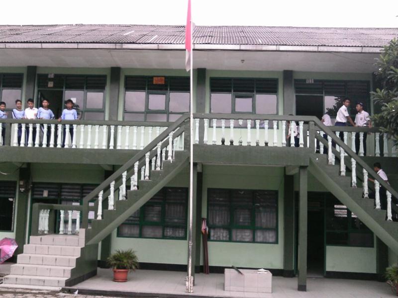 SMP YAPIS - annibuku.com