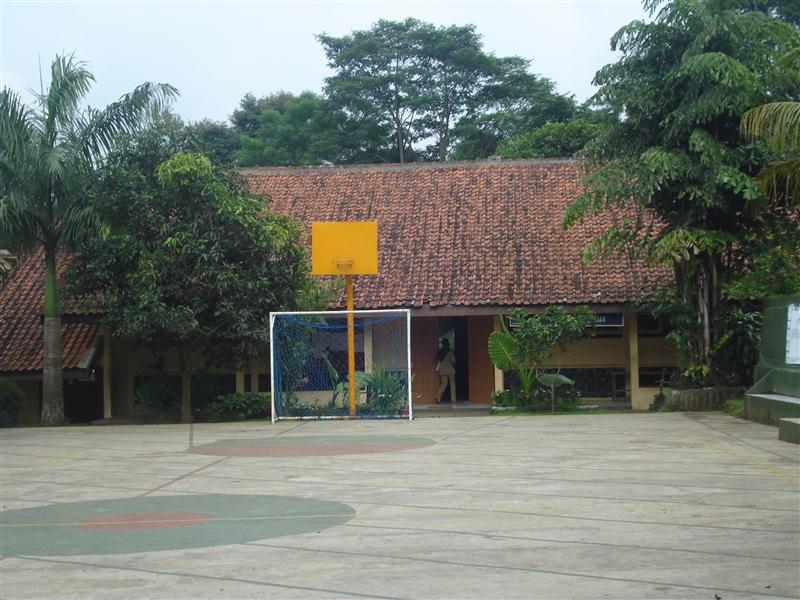 SMP NEGERI 17 BOGOR - annibuku.com