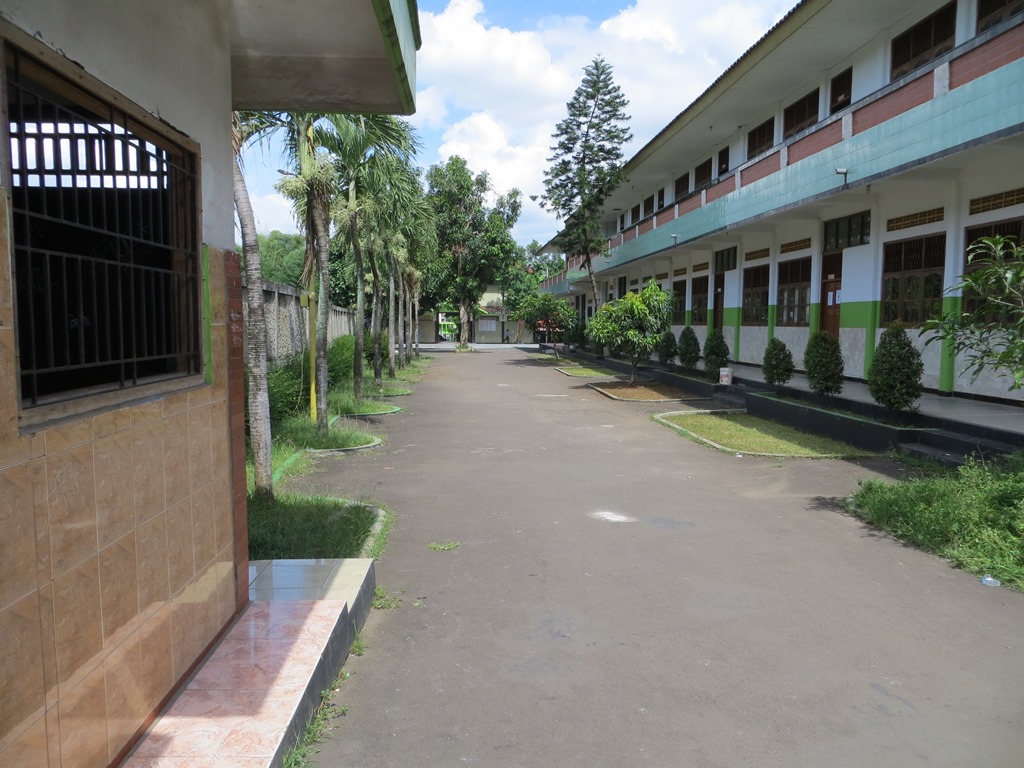 SMP FAJAR PLUS - annibuku.com