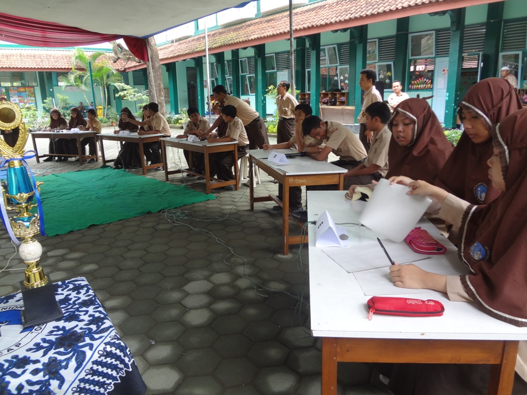 SMP ISLAM AL AZHAR 15 CILACAP - annibuku.com
