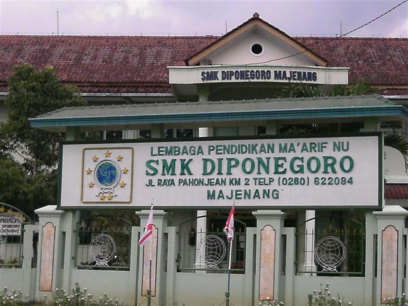 SMK DIPONEGORO MAJENANG - annibuku.com