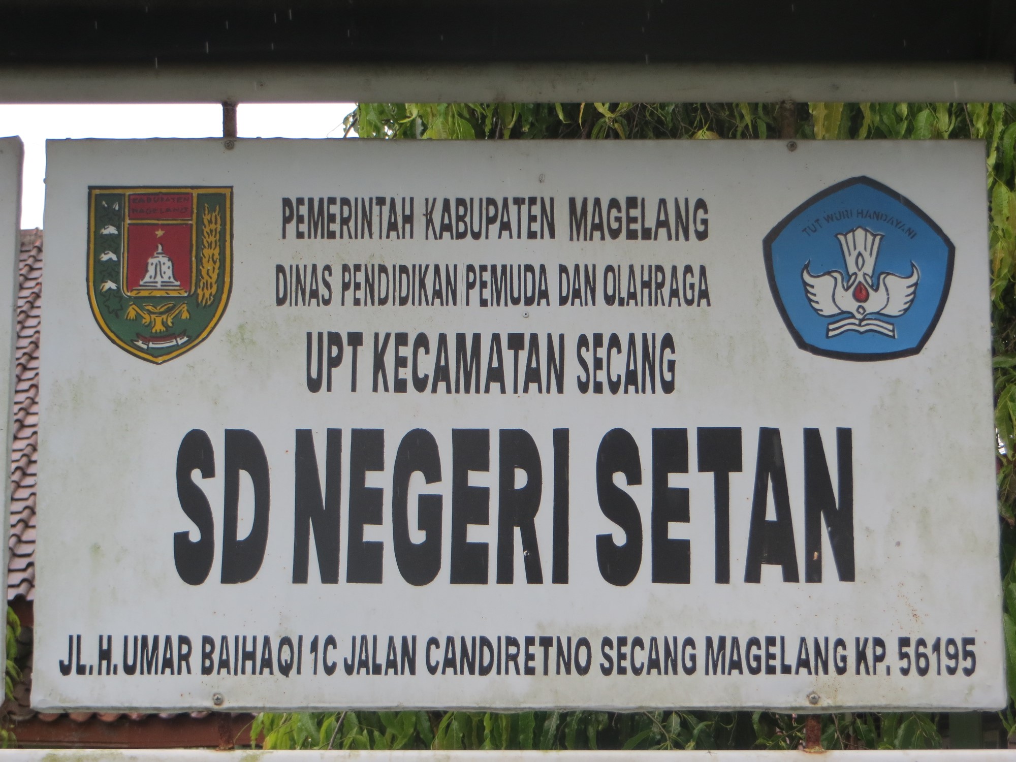 SD NEGERI SETAN - annibuku.com