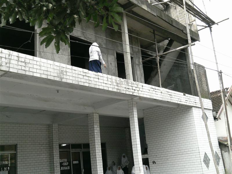 SMP AL HUSAIN MAGELANG - annibuku.com