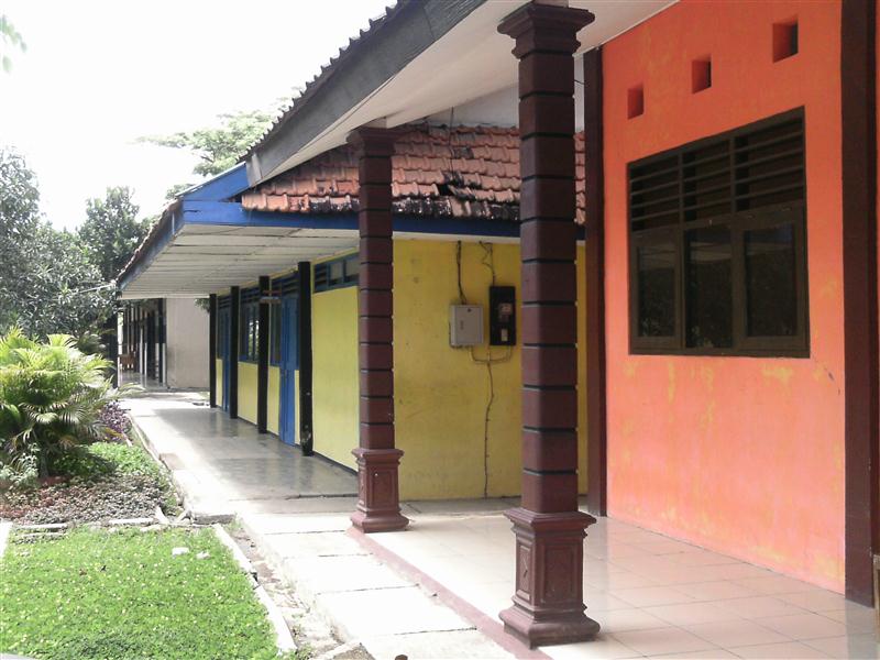 SMP NEGERI 1 MANYARAN - annibuku.com