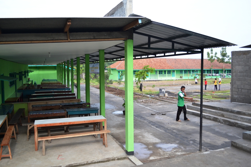 SMAN JUMAPOLO - annibuku.com