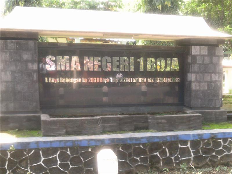 SMAN 1 BOJA - annibuku.com
