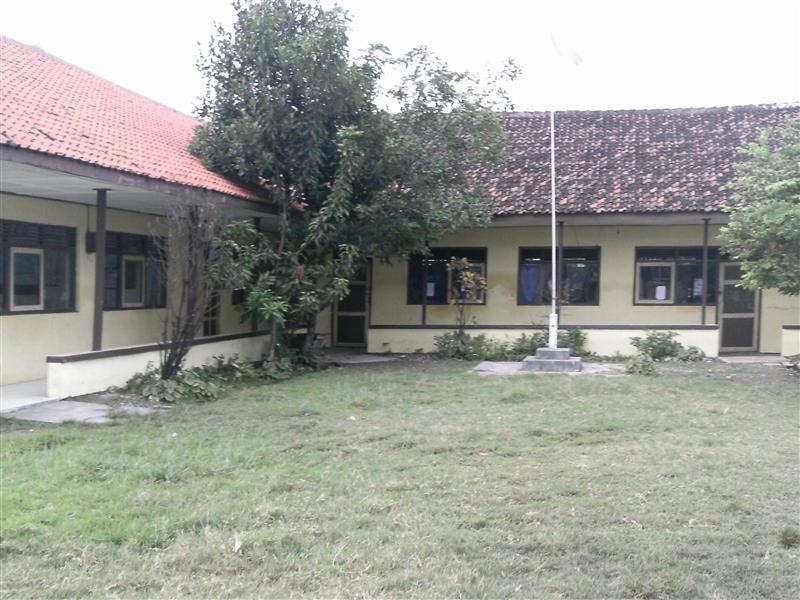 SMP SAYA MINA BULAKAMBA - annibuku.com