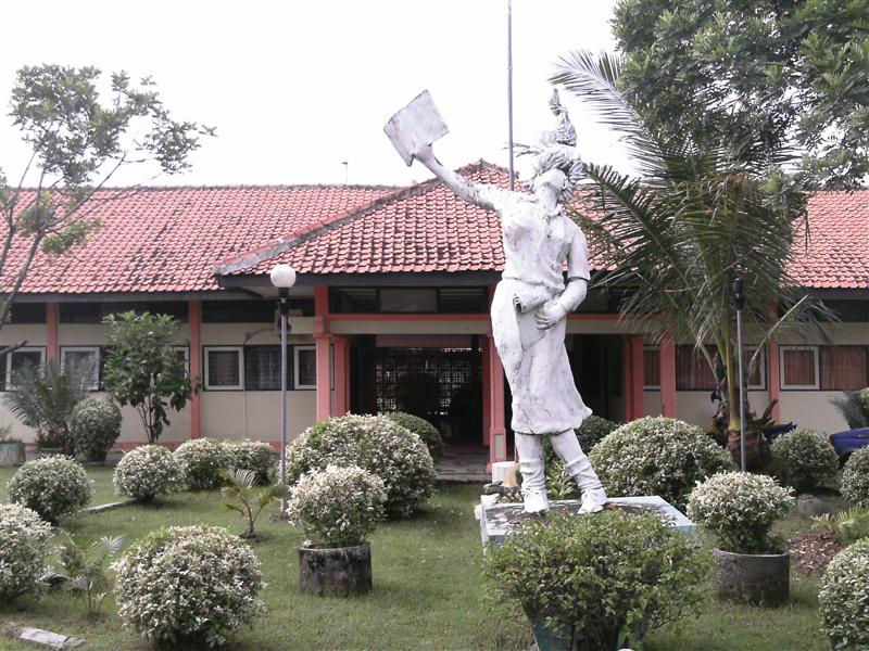 SMP NEGERI 2 BULAKAMBA - annibuku.com