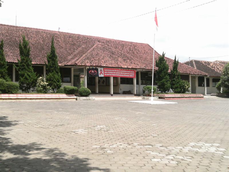 SMA NEGERI 1 JAKENAN - annibuku.com