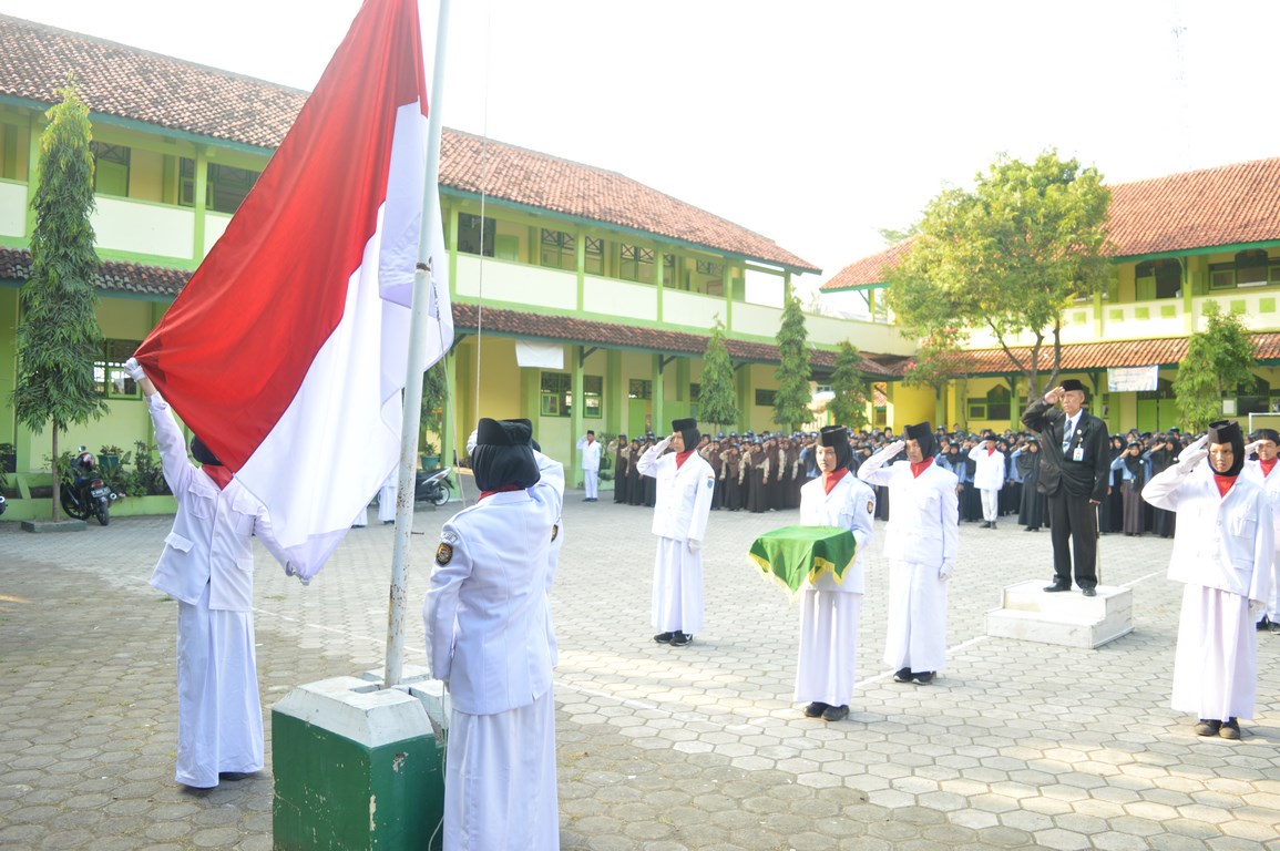 MTSN LEBAKSIU - annibuku.com