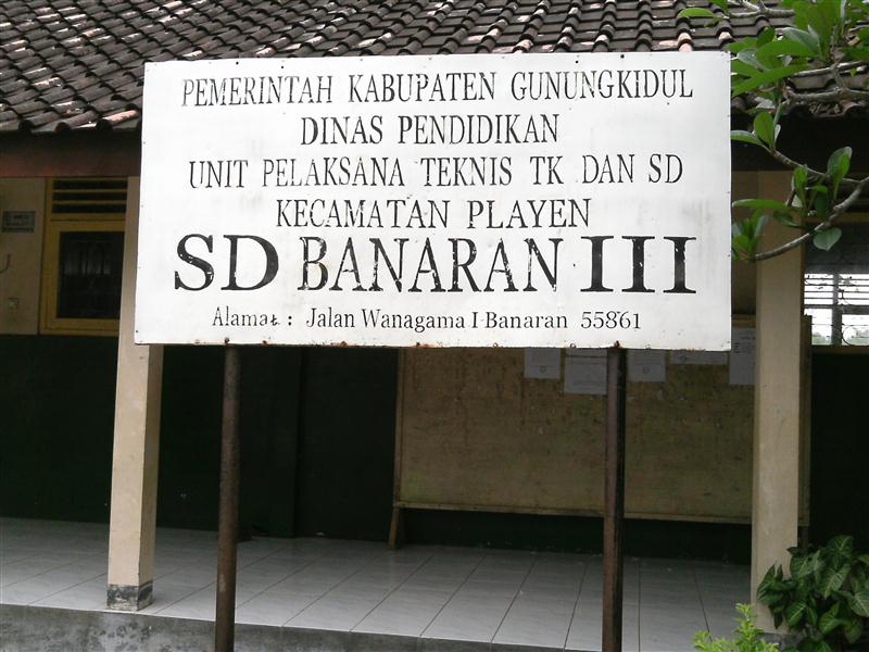 SDN BANARAN III PLAYEN - annibuku.com