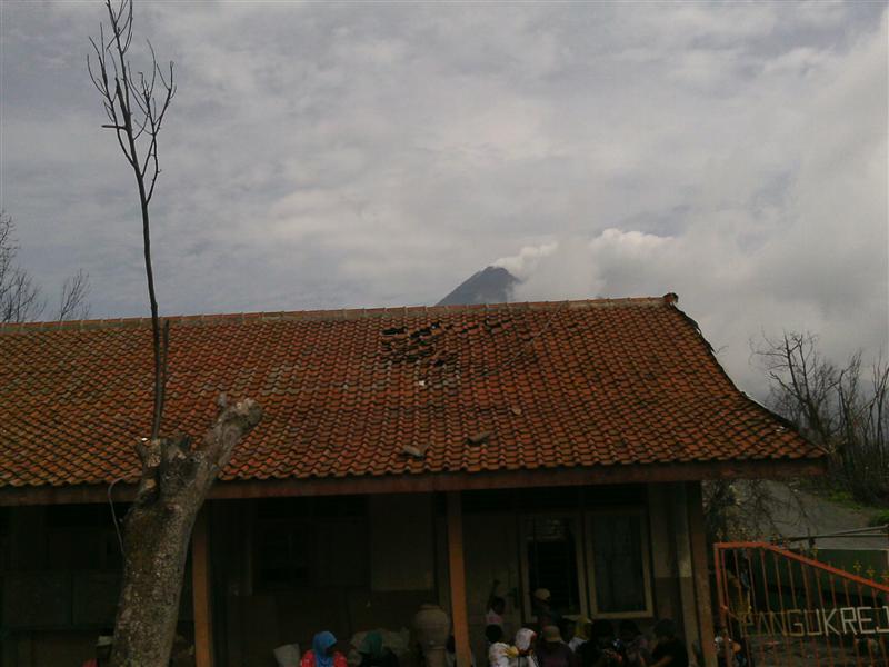 SMP NEGERI 4 SAMIGALUH - annibuku.com
