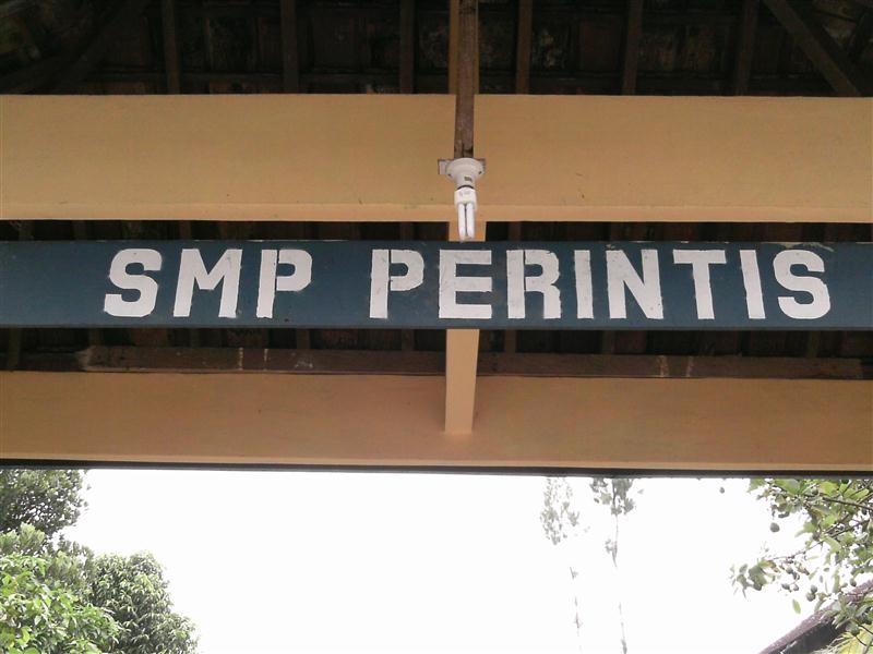 SMP PERINTIS YOGYAKARTA - annibuku.com