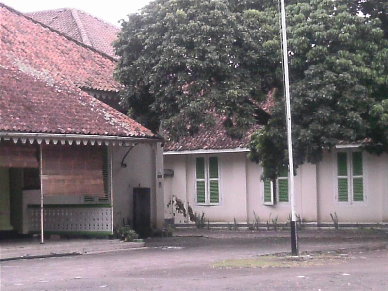SD TUMBUH - annibuku.com