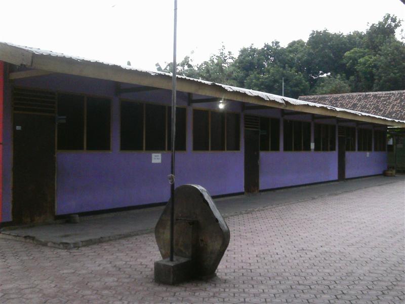 SMAN PLUS SUKOWONO - annibuku.com