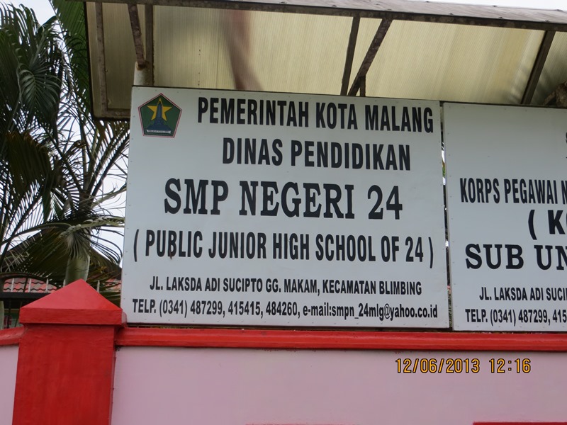 SMP NEGERI 24 MALANG - annibuku.com