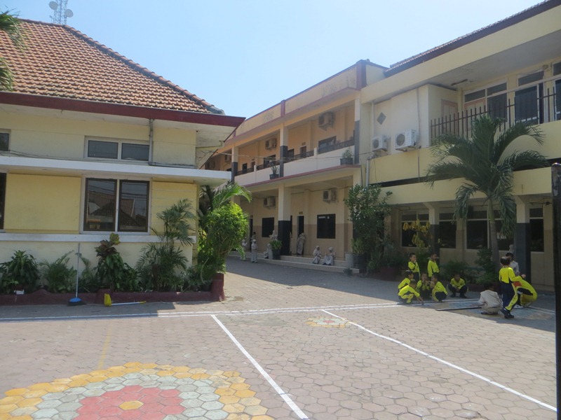 SD YIMI FULL DAY SCHOOL - annibuku.com