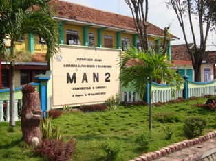 MAN 2 BOJONEGORO - annibuku.com