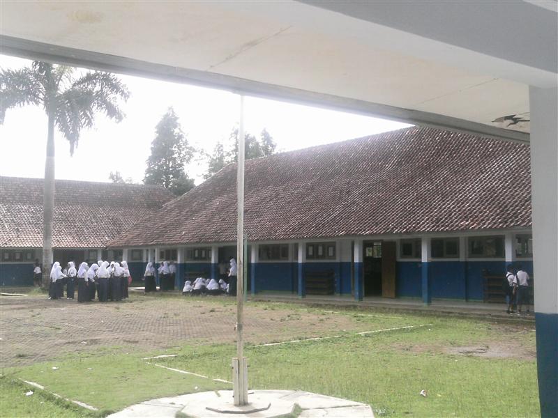 SMP ISLAM AL AZHAR 11 SERANG - annibuku.com