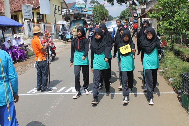 SMP NEGERI 1 CIOMAS - annibuku.com