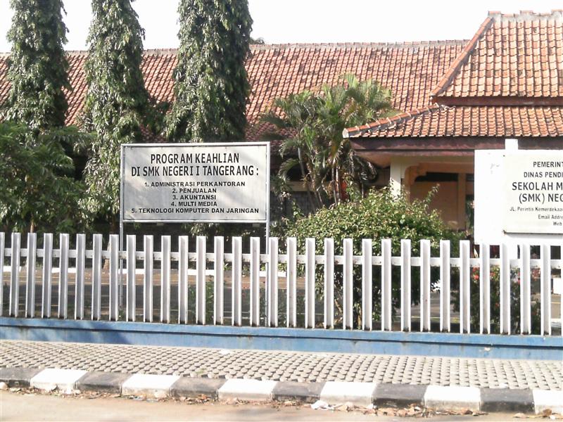 SMKN 1 TANGERANG - annibuku.com