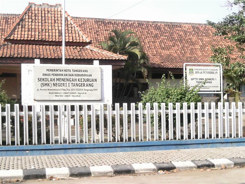 SMKN 1 TANGERANG - annibuku.com