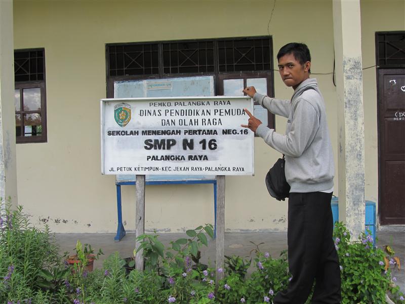 SMP NEGERI 16 PALANGKA RAYA - annibuku.com